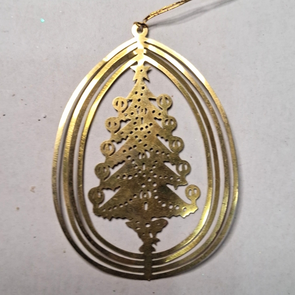 Figi's | Holiday | Vintage Figis Brass Christmas Ornament Tree In Oval ...